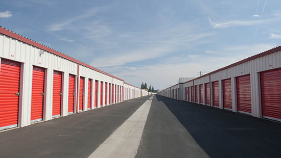 Self Storage Units & Truck Rentals in Northwest Fresno, CA