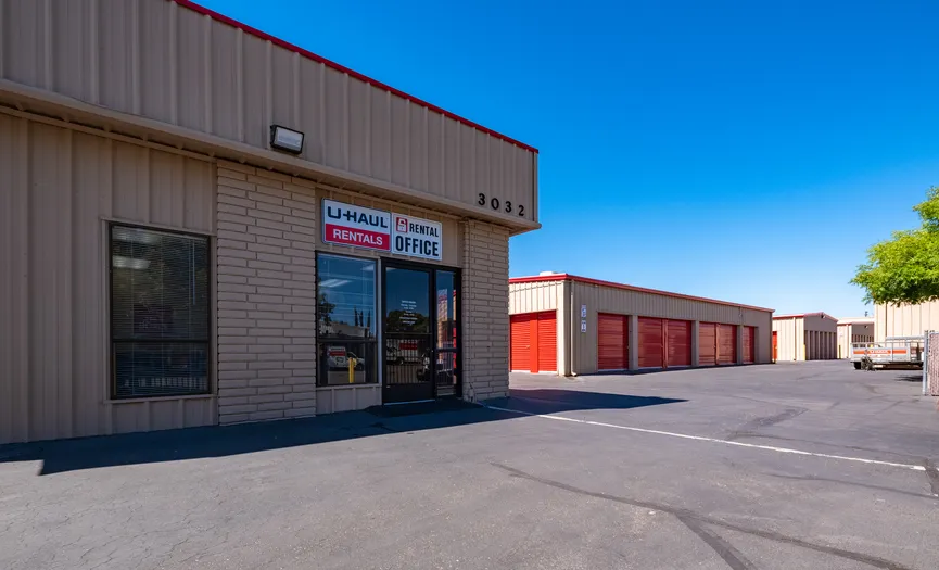 Self Storage Units in Ceres, CA | Save up to 70%