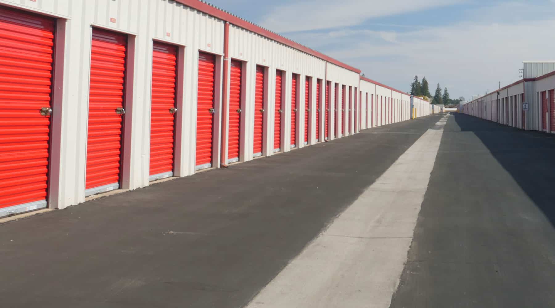 Self Storage Units & Truck Rentals in Northwest Fresno, CA