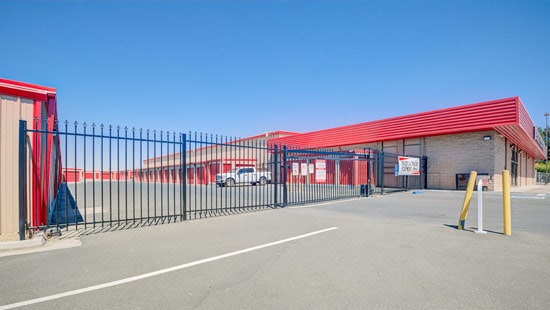 Self Storage Units in Fresno, CA with No Hidden Fees